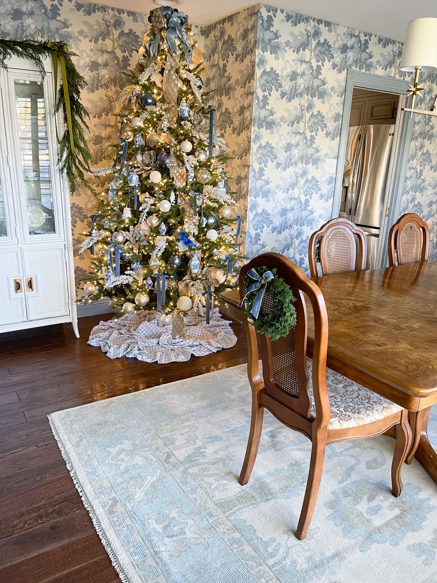 Rockin Robin – English Village Lane