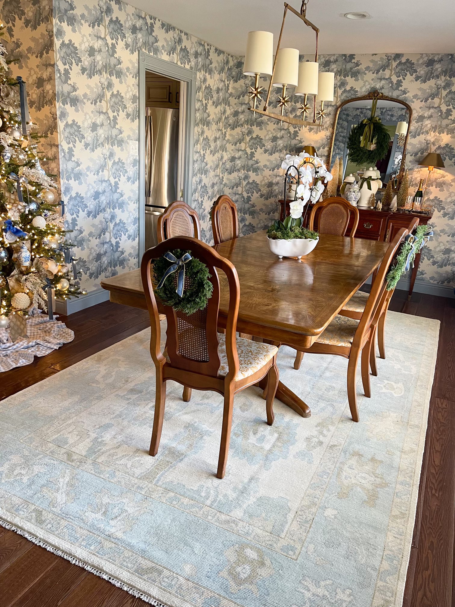 Rockin Robin – English Village Lane